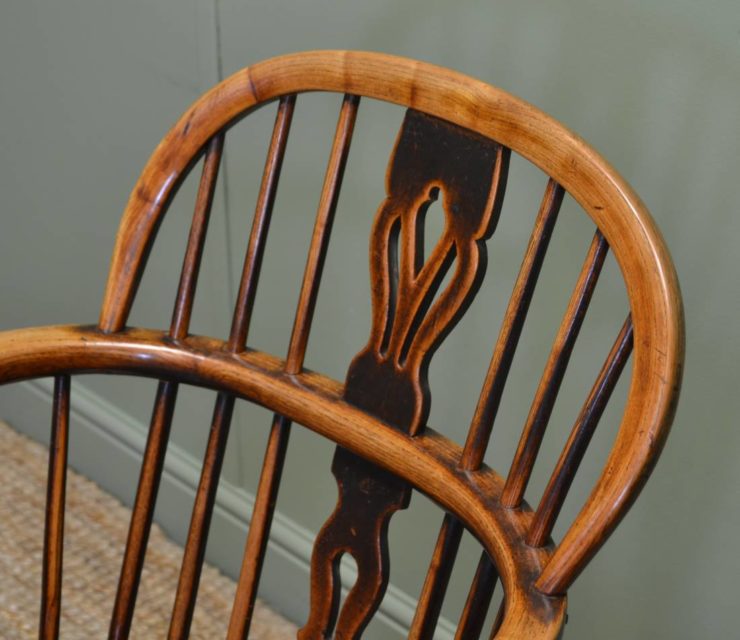 Antique Windsor Chair - Antiques World