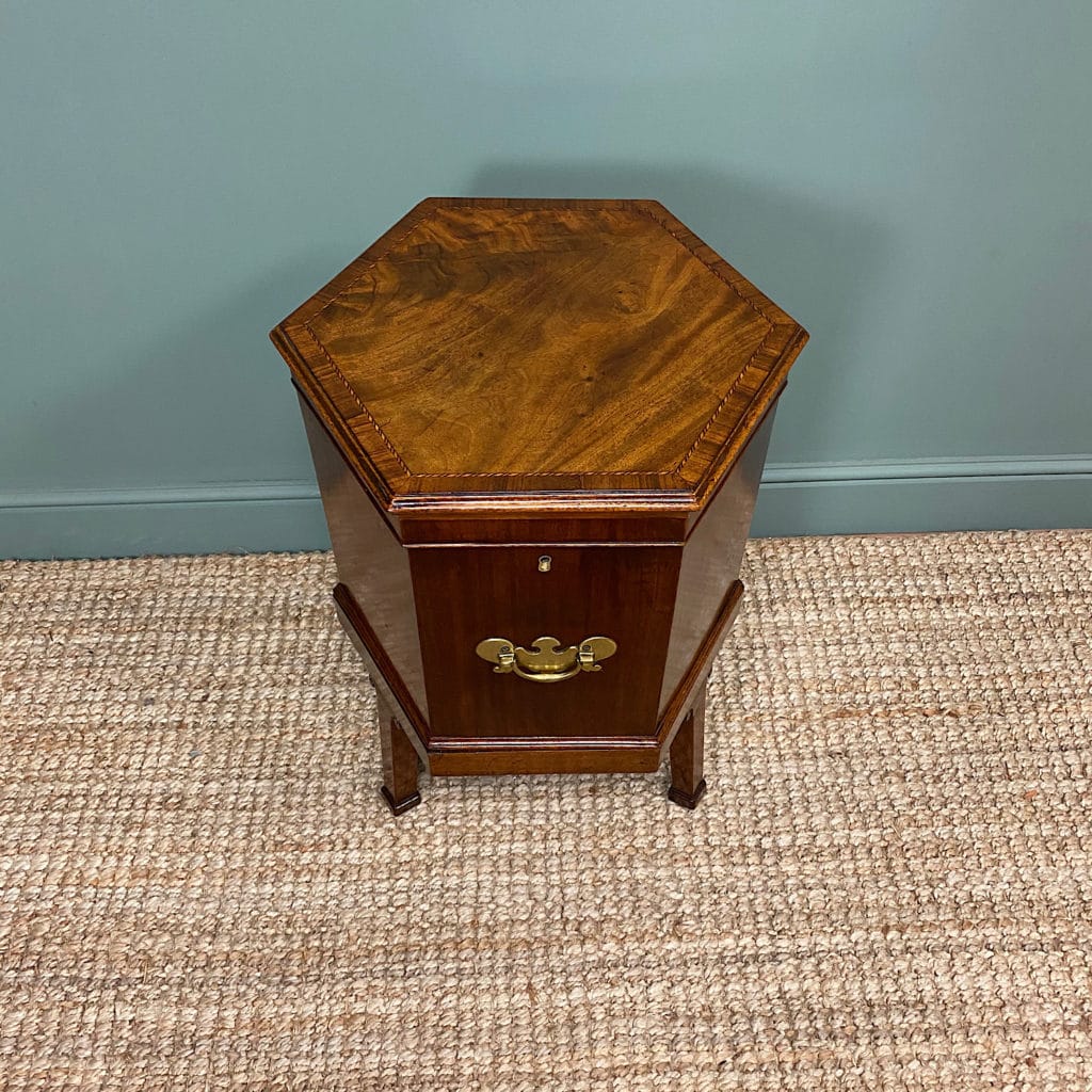 Georgian Mahogany Cross-Banded Antique Cellarette - Antiques World