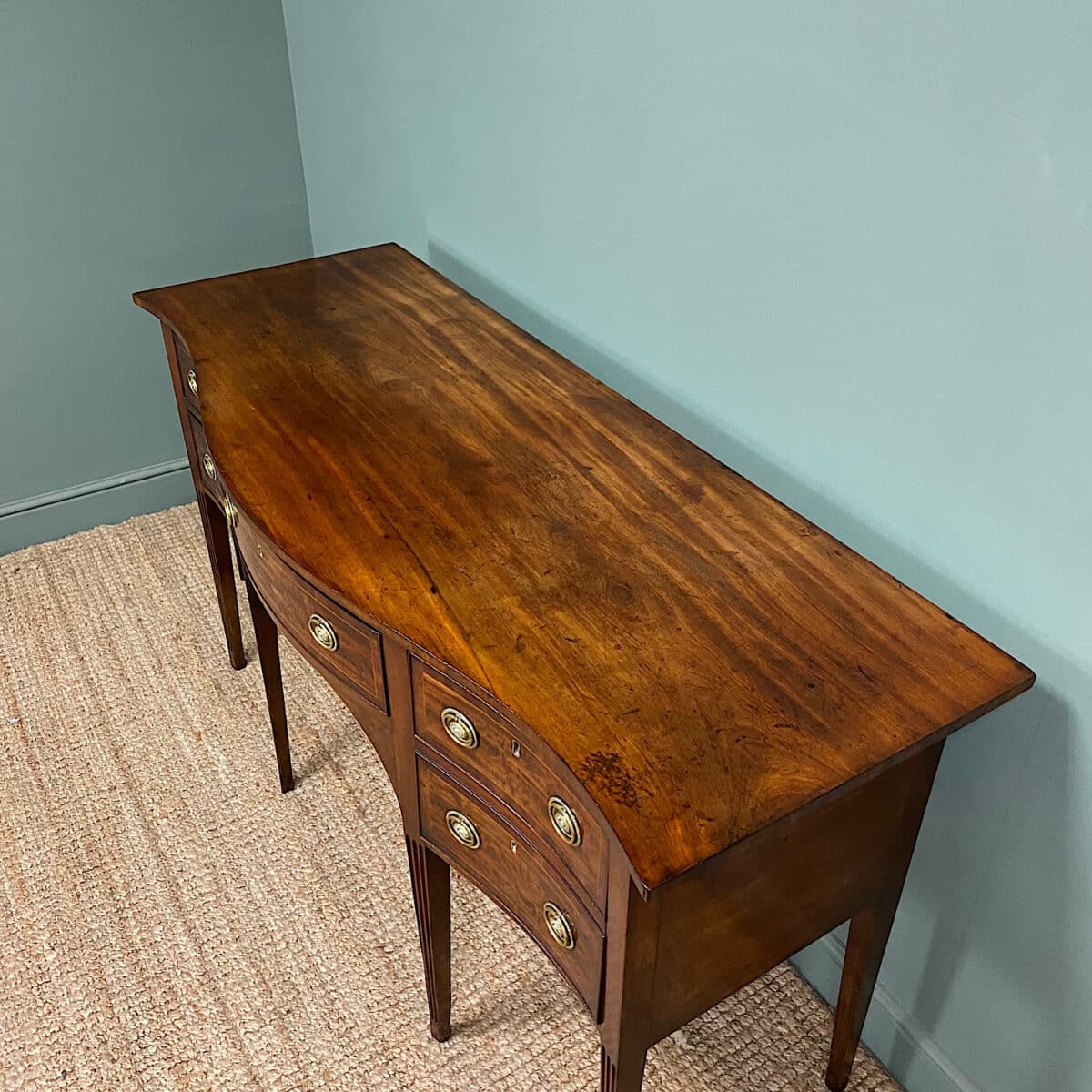 Quality Mahogany Antique Georgian Sideboard - Antiques World