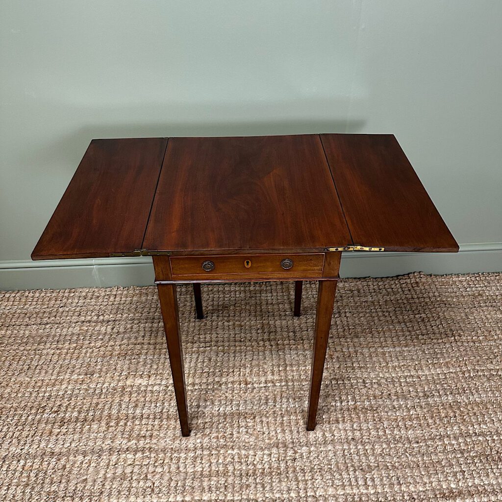 Antique Tables For Sale - Antiques World