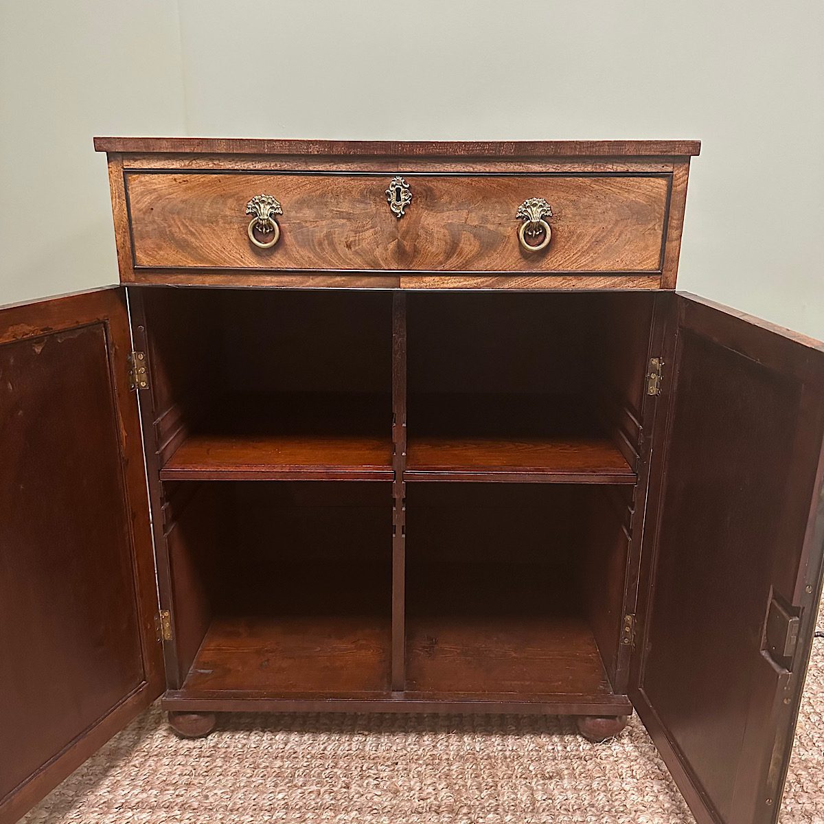 Stunning Small Mahogany Antique Regency Cupboard - Antiques World
